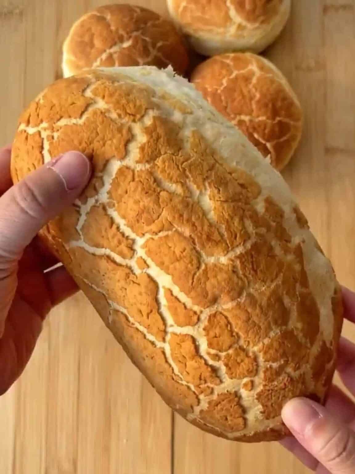 Dutch Crunch Bread Recipe | happytummy702